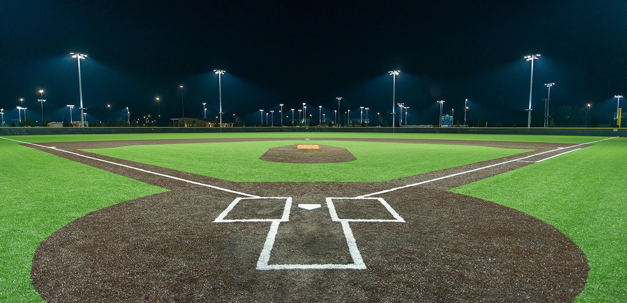 Photos Du Terrain De Softball La Nuit Brest : Nouveau Terrain, Nouvel